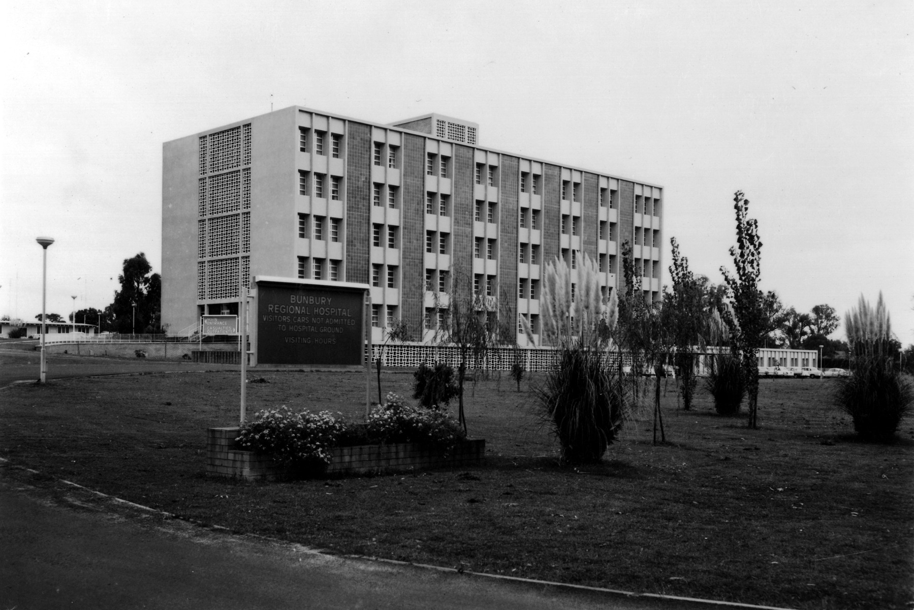 Bunbury Regional Hospital [picture] - JPG 470.7 KB