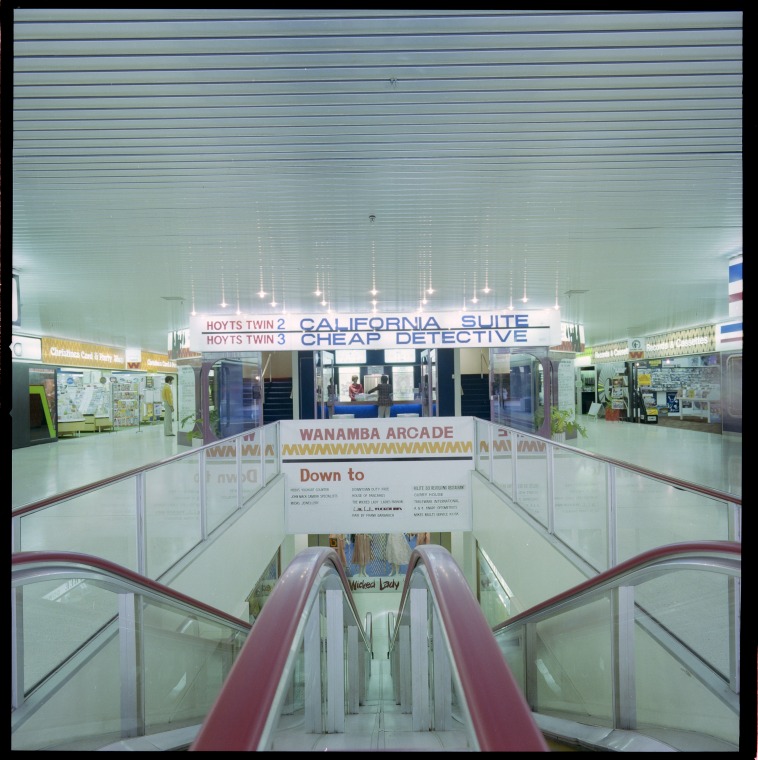 Hoyts Cinemas 2 & 3 entrance, Wanamba Arcade, Perth, 25 June 1979 - JPG ...