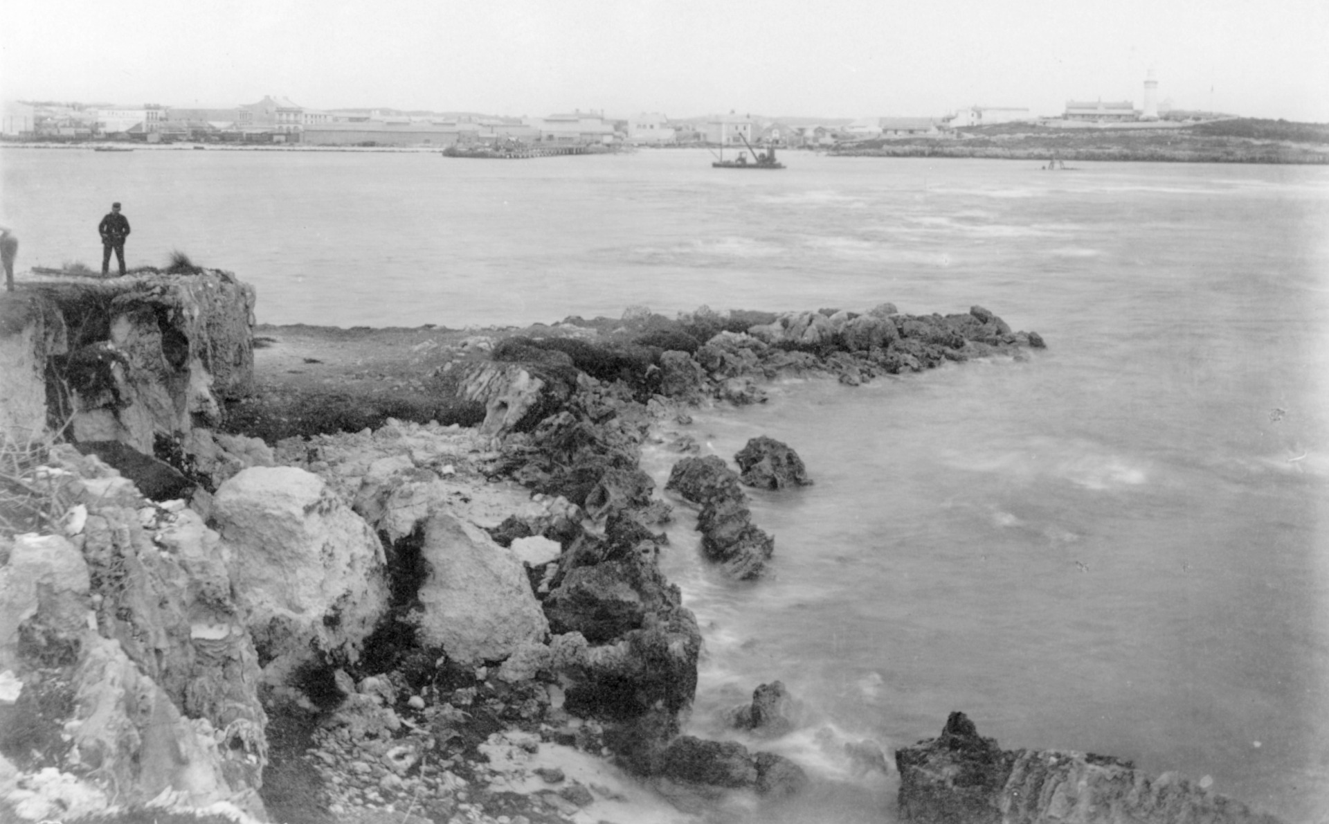 Fremantle, from Rous Head. Site of new breakwater [picture] - JPG 371.5 KB