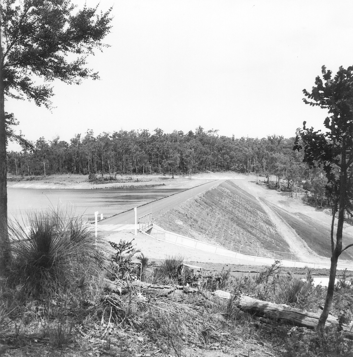 Waroona Dam, officially opened 11 Nov. 1966 [picture] - JPG 491.6 KB