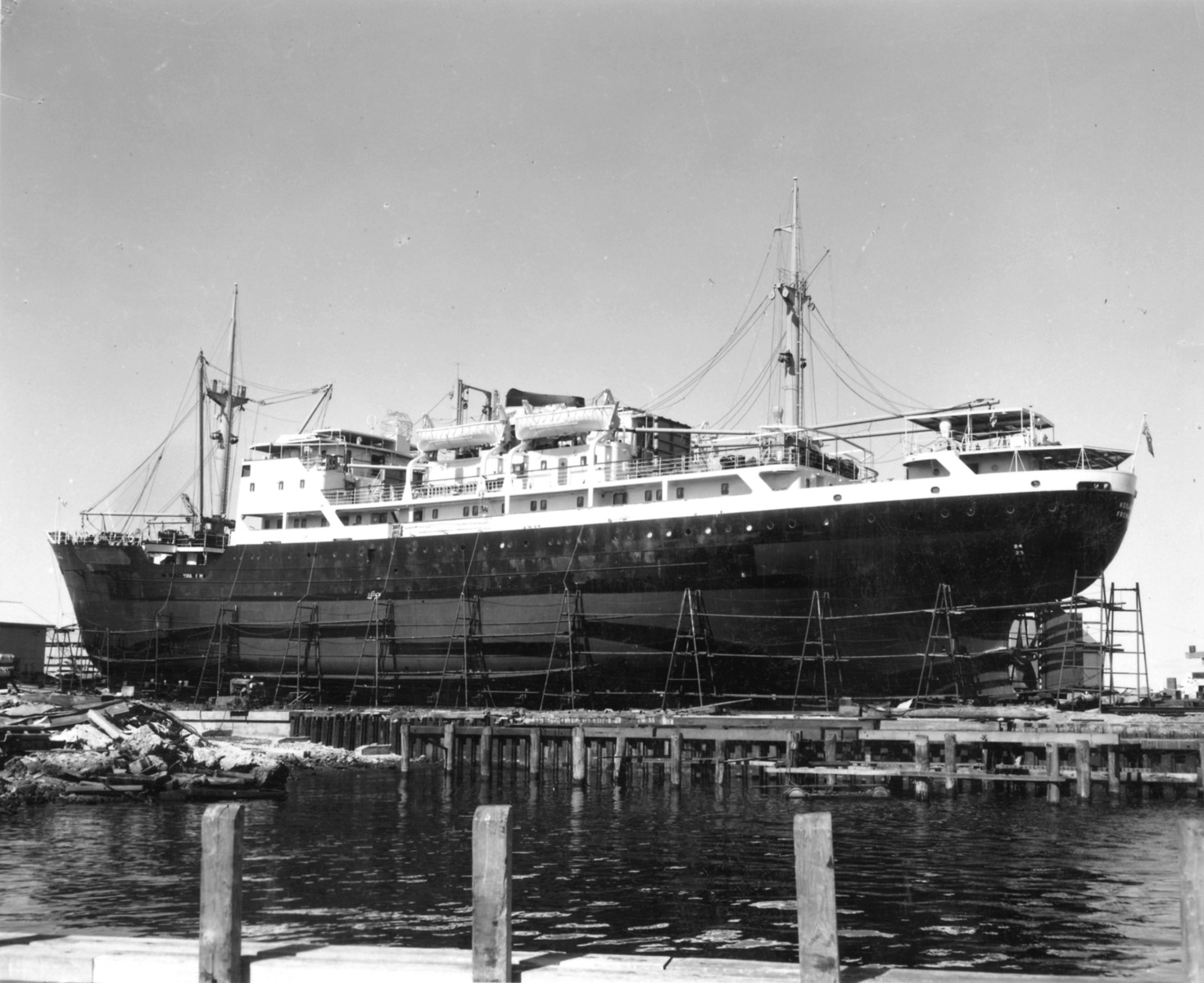 State Ship Koojarra on slip, Fremantle [picture] - JPG 338.0 KB