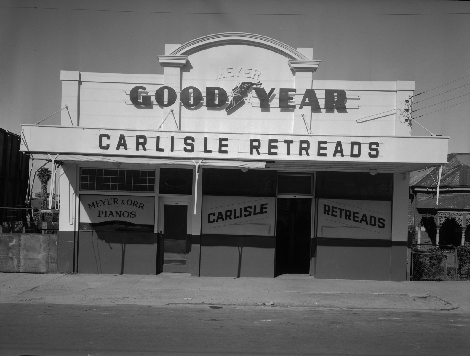 Carlisle Retreads and Meyer & Orr 108 Stirling Street East Perth - JPG ...