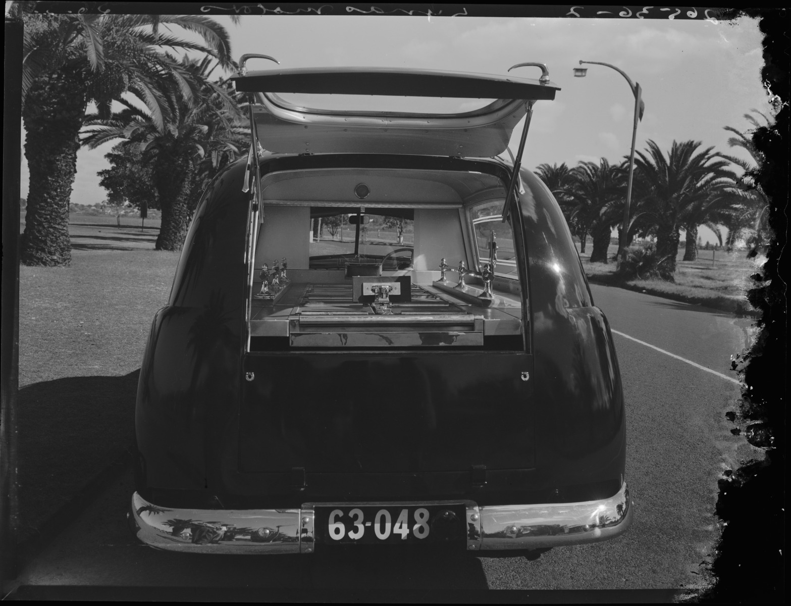 Bowra & O'Dea funeral hearse from Lynas Motors - JPG 338.4 KB