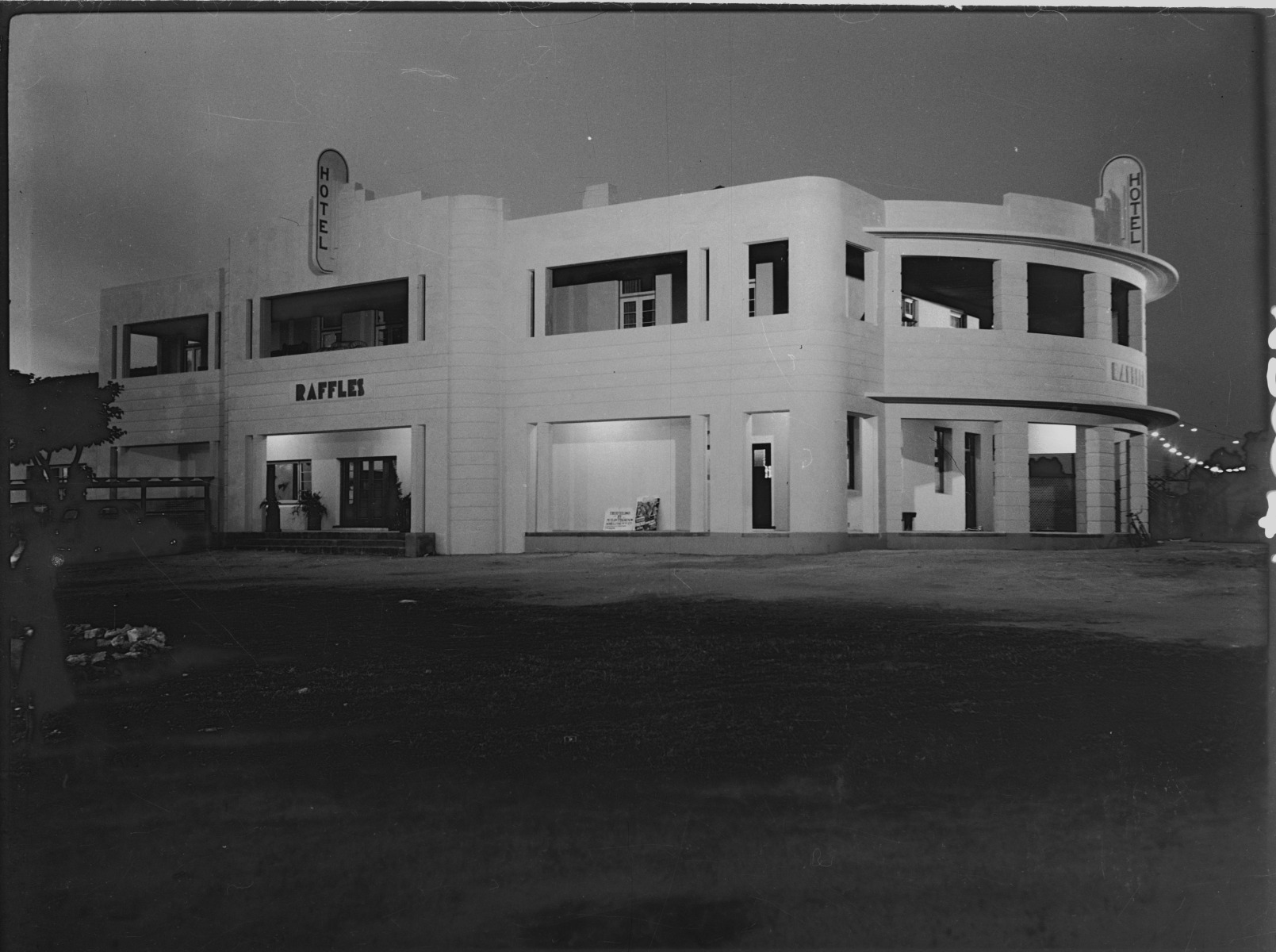 Raffles Hotel, Applecross - JPG 329.5 KB