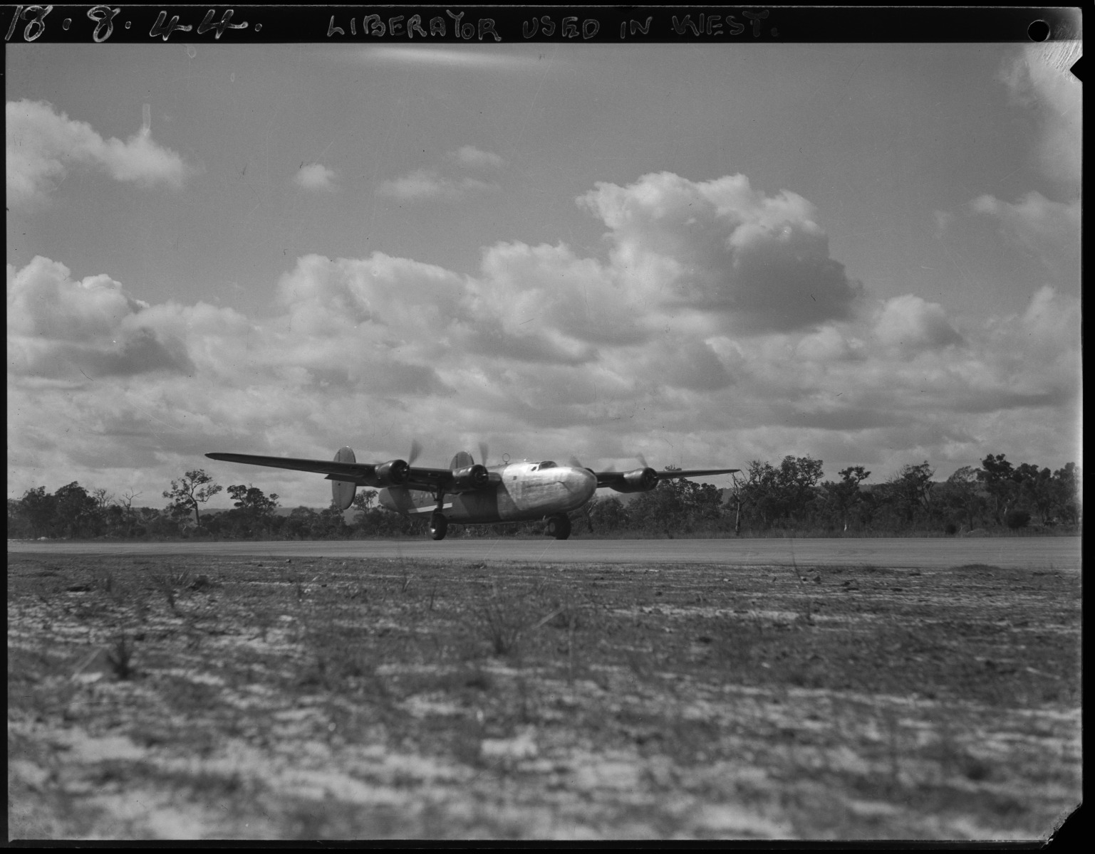 G-AGKT Consolidated LB-30 (Model 32-3) Liberator II of Qantas Empire ...