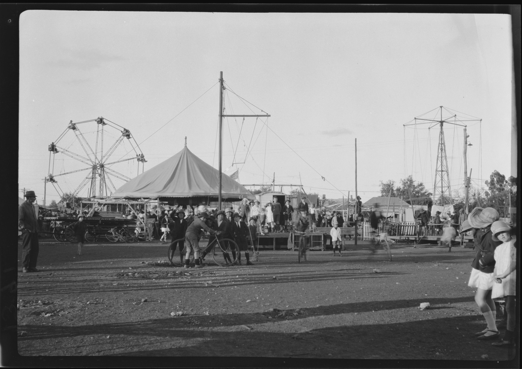 Kalgoorlie Fair, late 1920s - JPG 387.0 KB