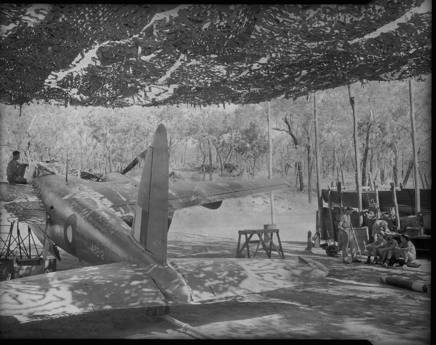 Photographic Reconnaissance Unit - JPG 631.6 KB