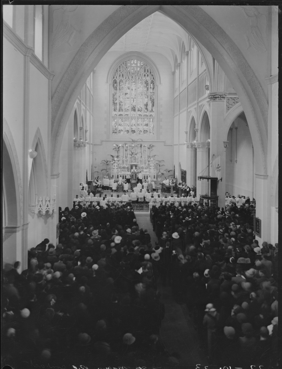 St Mary's Cathedral, Perth - JPG 186.0 KB