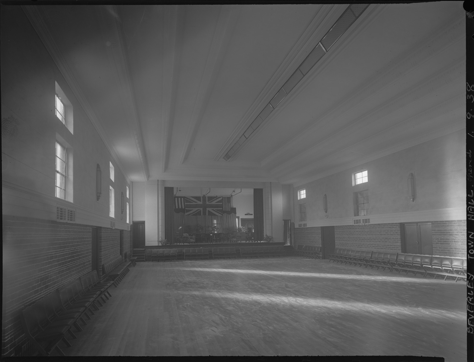 Beverley Town Hall interior - JPG 243.3 KB