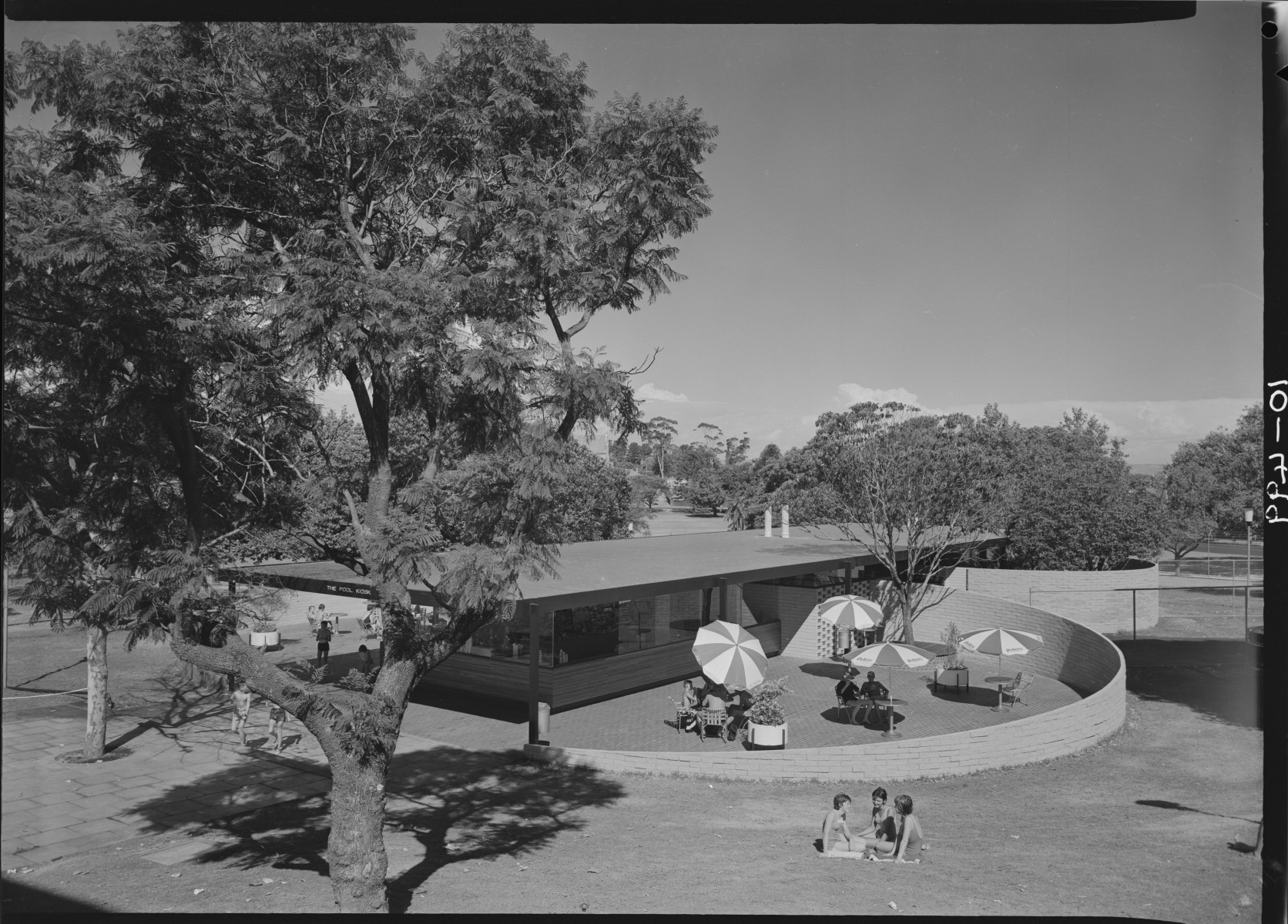 Beatty Park Pool kiosk - JPG 584.8 KB