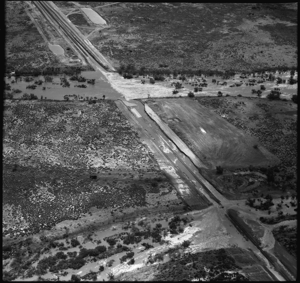 Aerial photographs of the damage caused by Cyclone Shirley to the ...