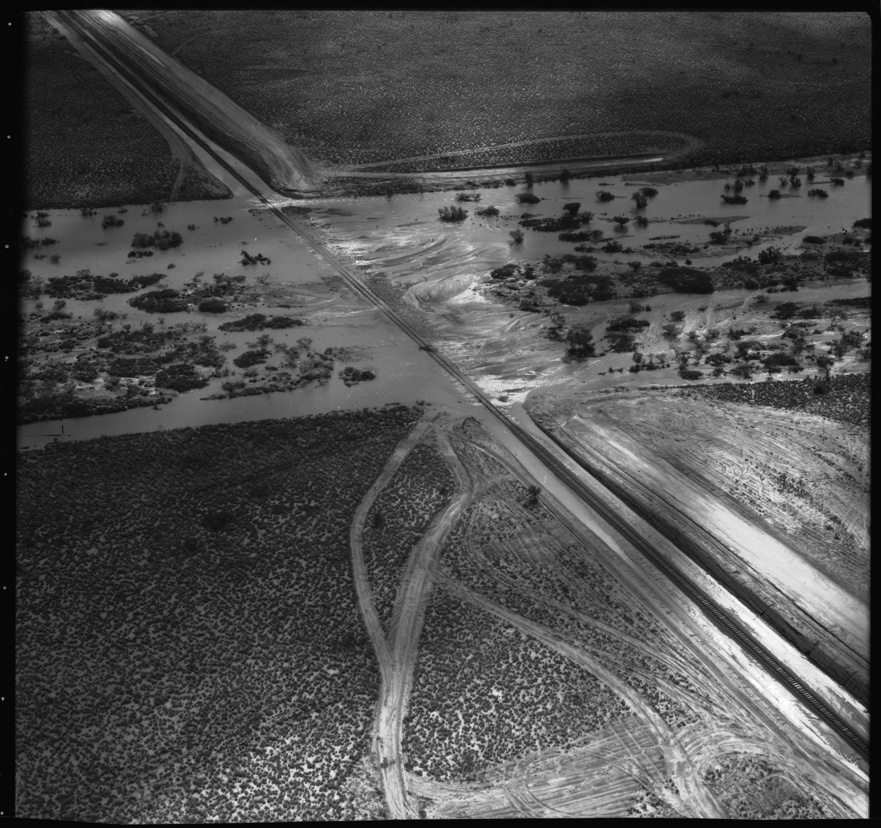 Aerial photographs of the damage caused by Cyclone Shirley to the ...