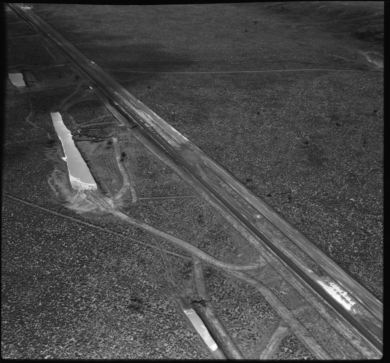 Aerial photographs of the damage caused by Cyclone Shirley to the ...