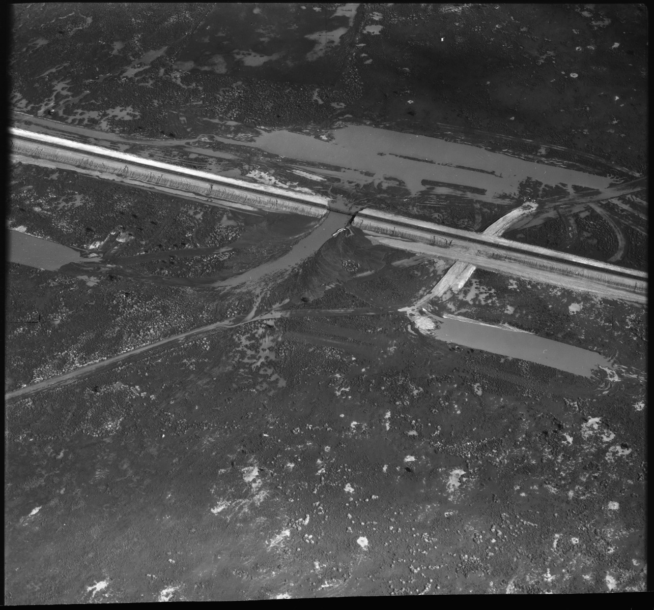 Aerial photographs of the damage caused by Cyclone Shirley to the ...