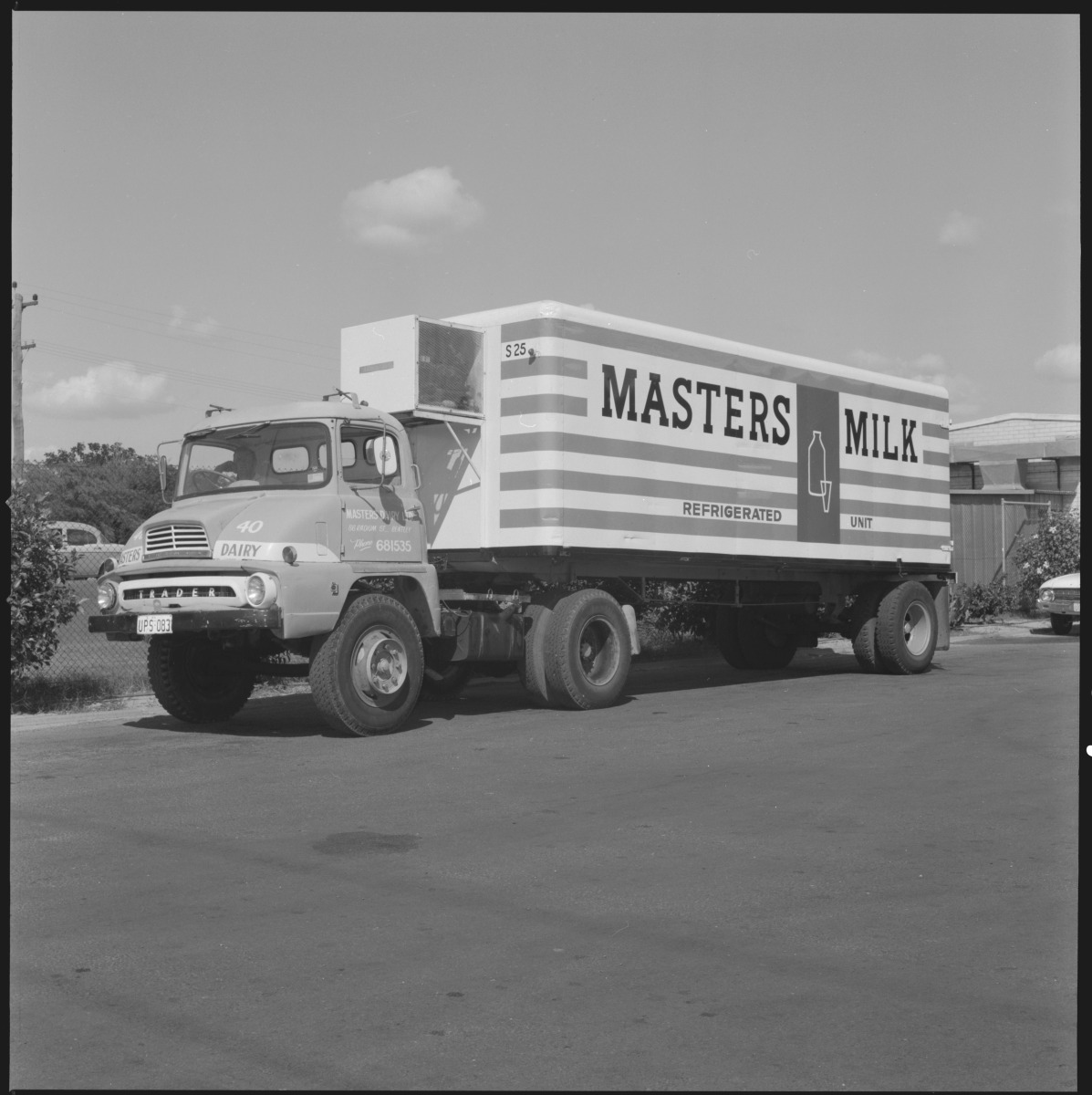 Milk production at Masters Dairy - JPG 215.3 KB