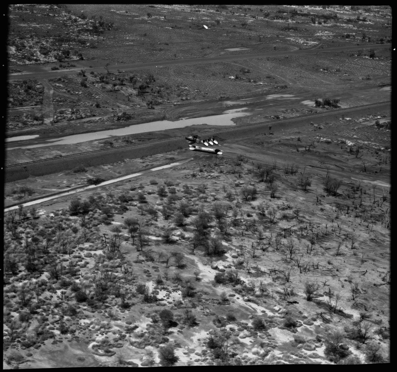 Aerial photographs of damage caused by Cyclone Shirley to the ...