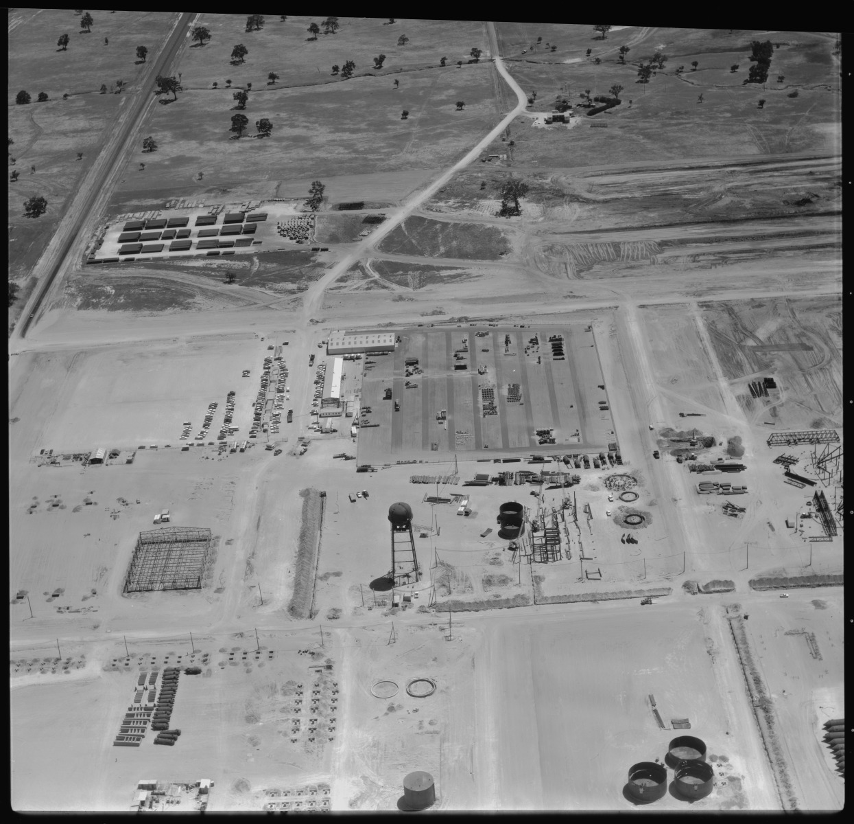 Aerial photographs of the Pinjarra Alumina Refinery under construction ...