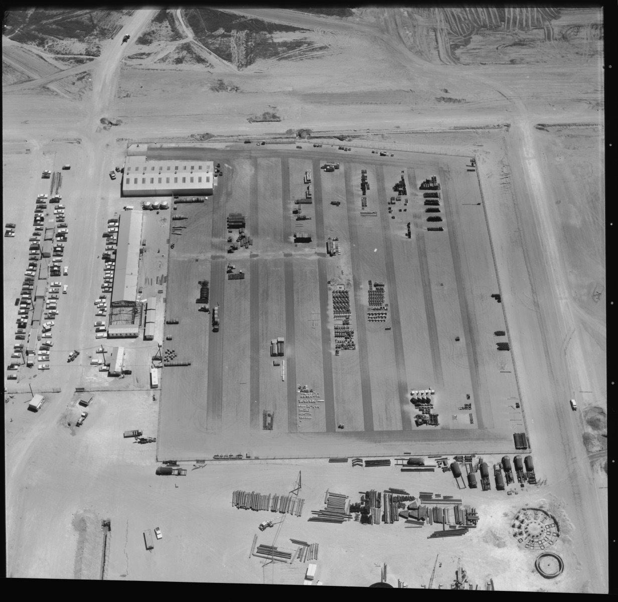 Aerial photographs of the Pinjarra Alumina Refinery under construction ...