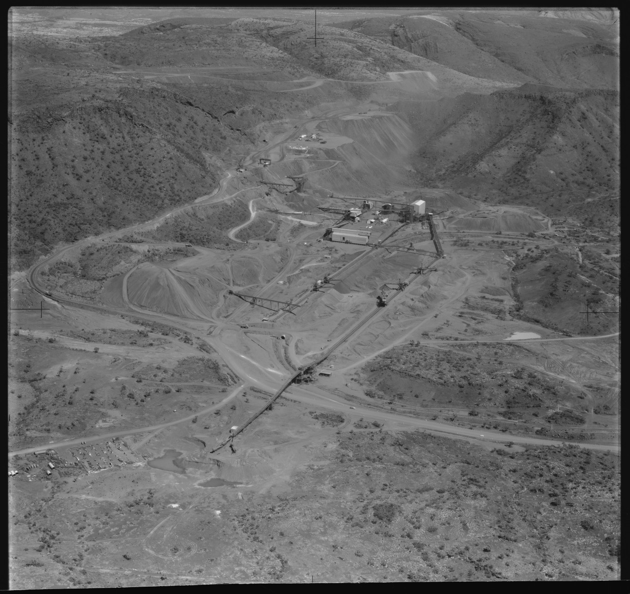 Aerial photographs of the iron mine at Mt Tom Price 15 April 1971 - JPG ...