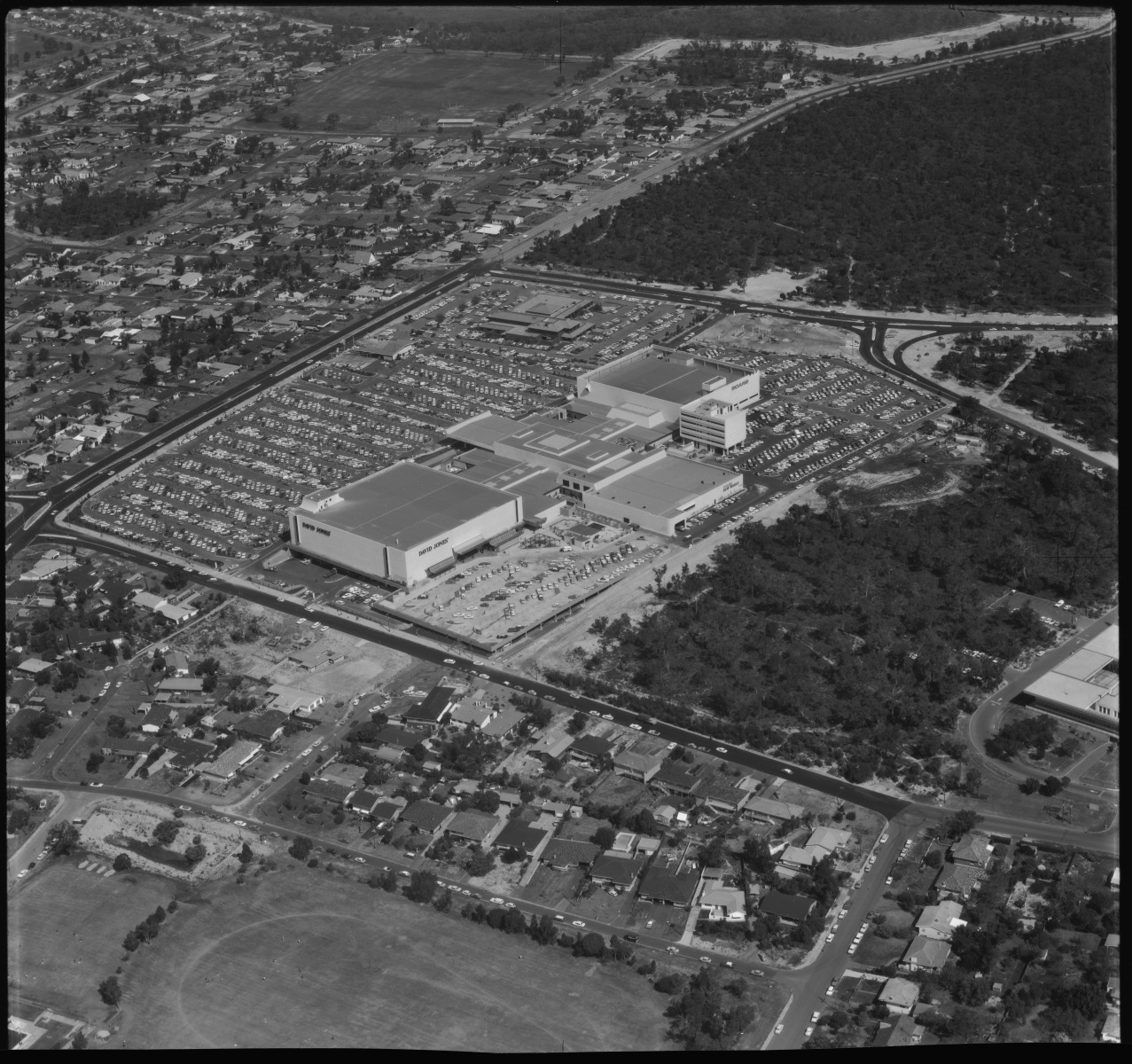 Aerial photographs of opening day at Garden City Shopping Centre ...