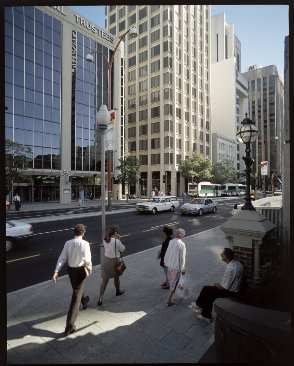 St George's Terrace and Howard Street intersection, Perth - JPG 334.4 KB