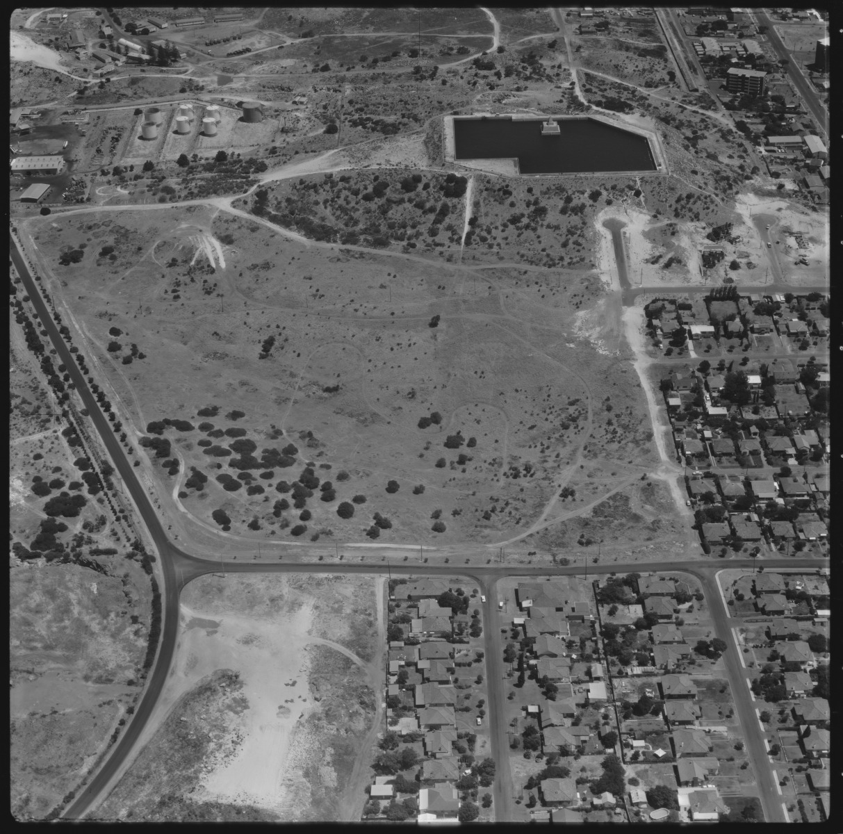 Aerial photographs of Buckland Hill and Mosman Park from the ...