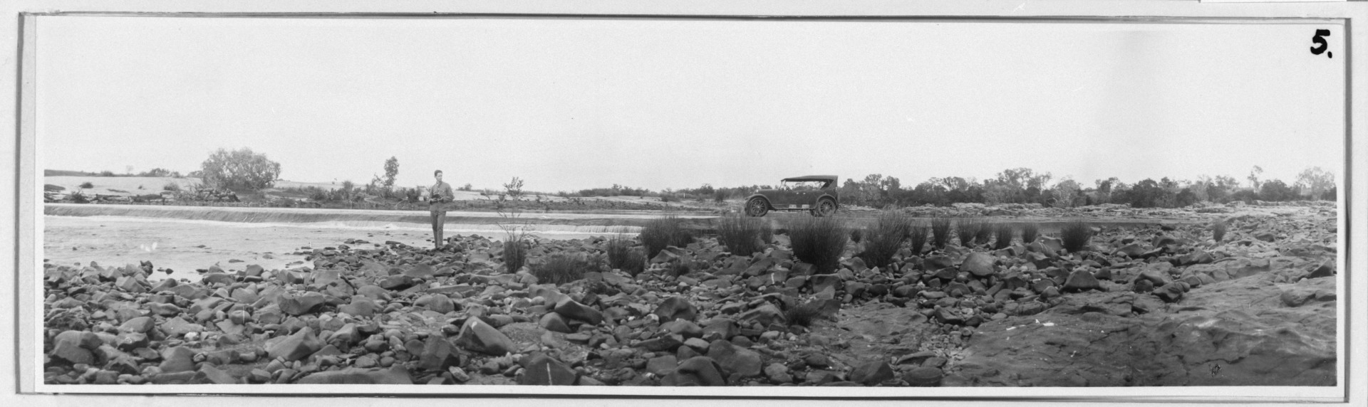 Ord River cement crossing, Ivanhoe - JPG 249.3 KB