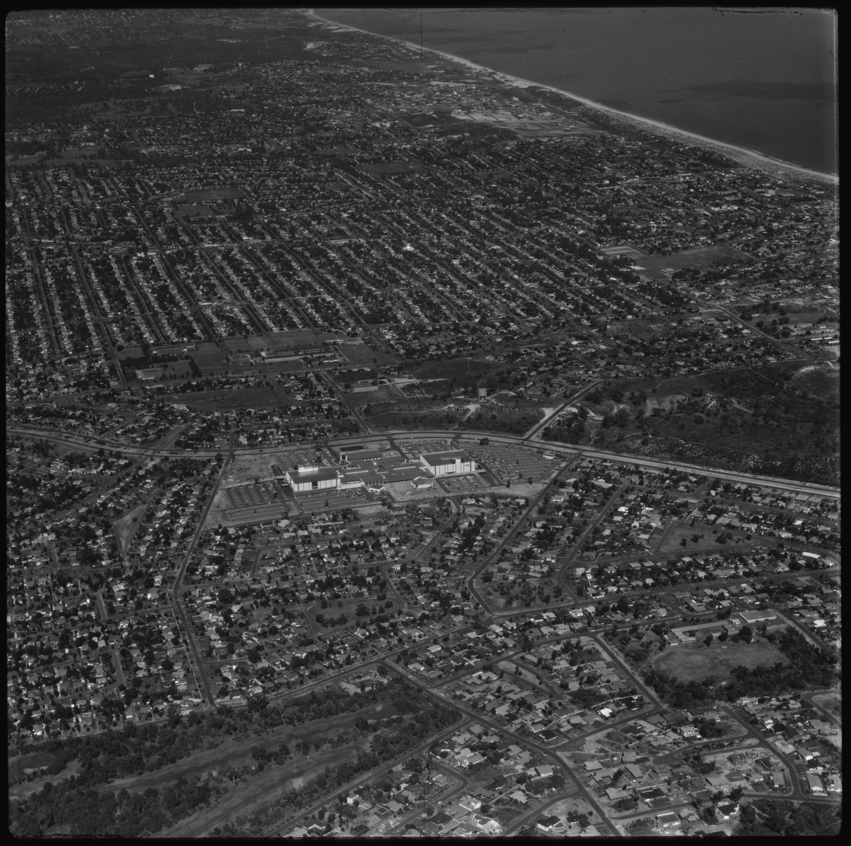 Aerial photographs of Karrinyup and the Karrinyup Shopping Centre 8 May ...
