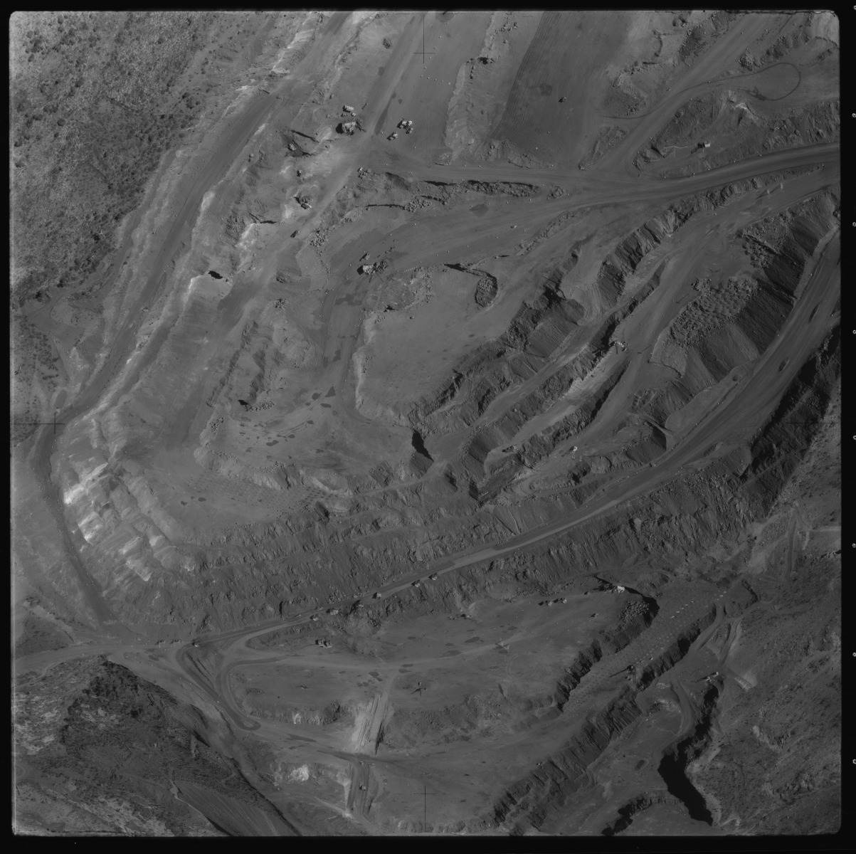 Aerial photographs of the iron mine at Mt Tom Price 5 June 1974 - JPG ...