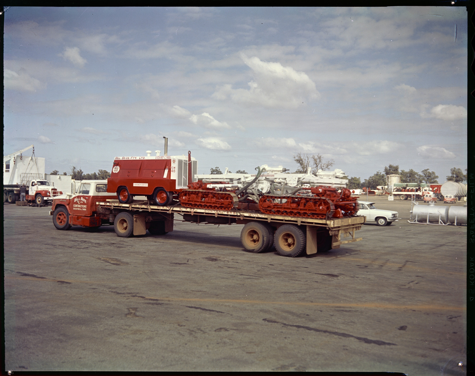 Bell Bros truck and machinery 26 Aug. 1967 - JPG 435.7 KB