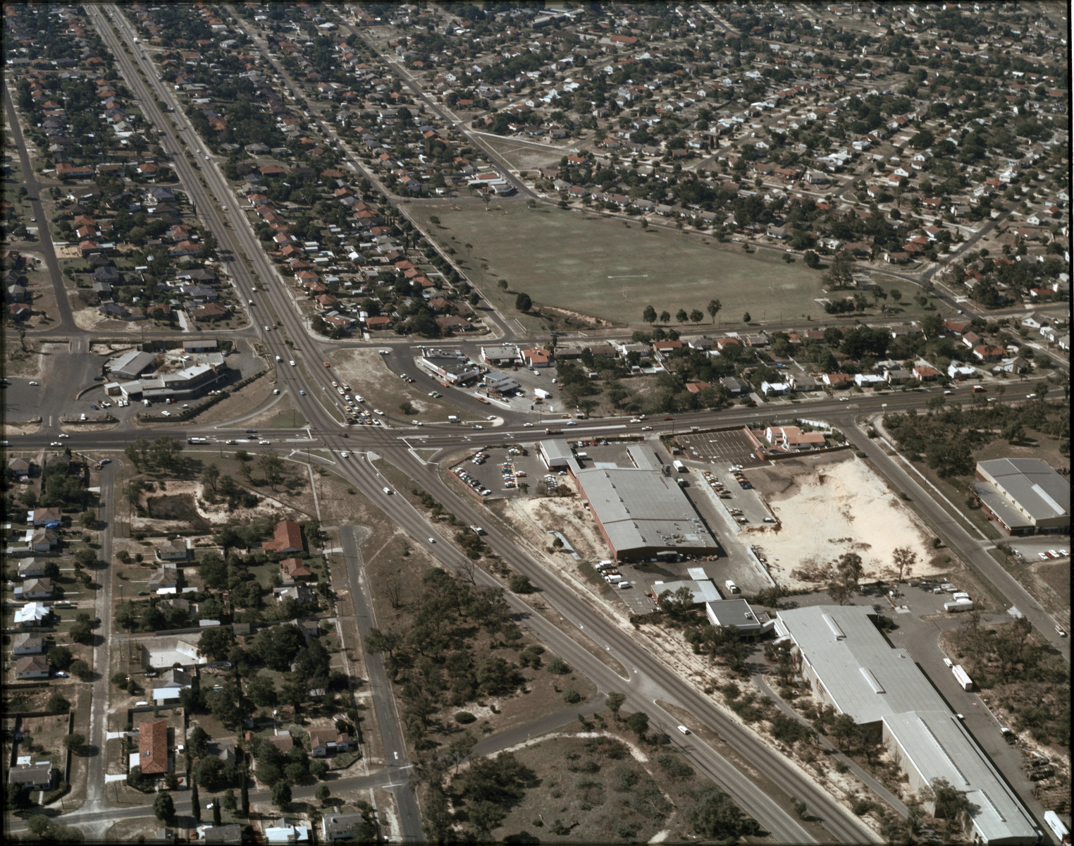 Aerial photographs of the area surrounding the intersection of Leach ...