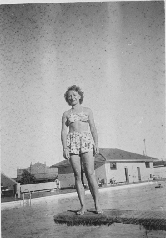 Hopson family photographs - JPG 94.6 KB