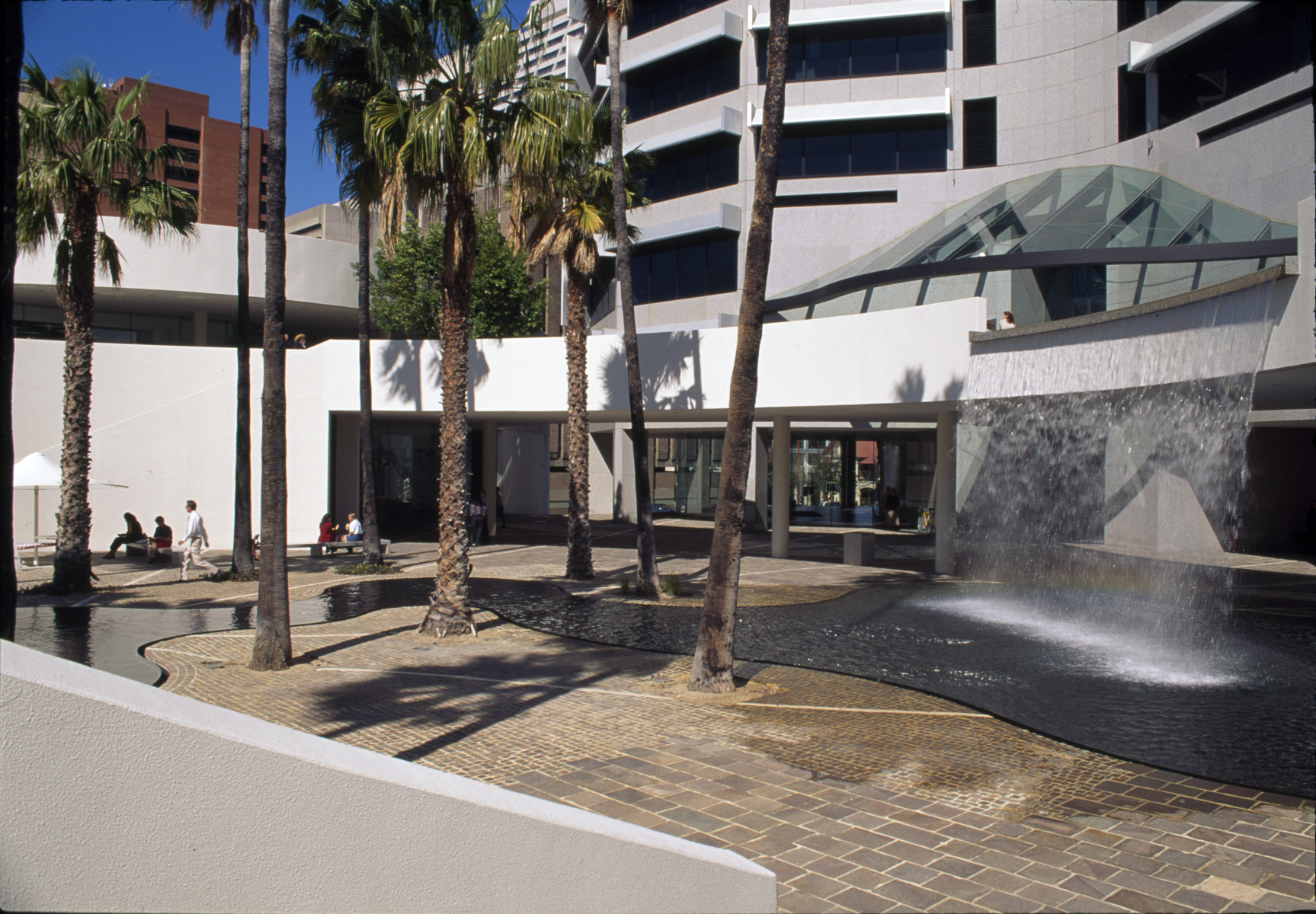 QV1 building, 250 St. George's Terrace - JPG 720.2 KB