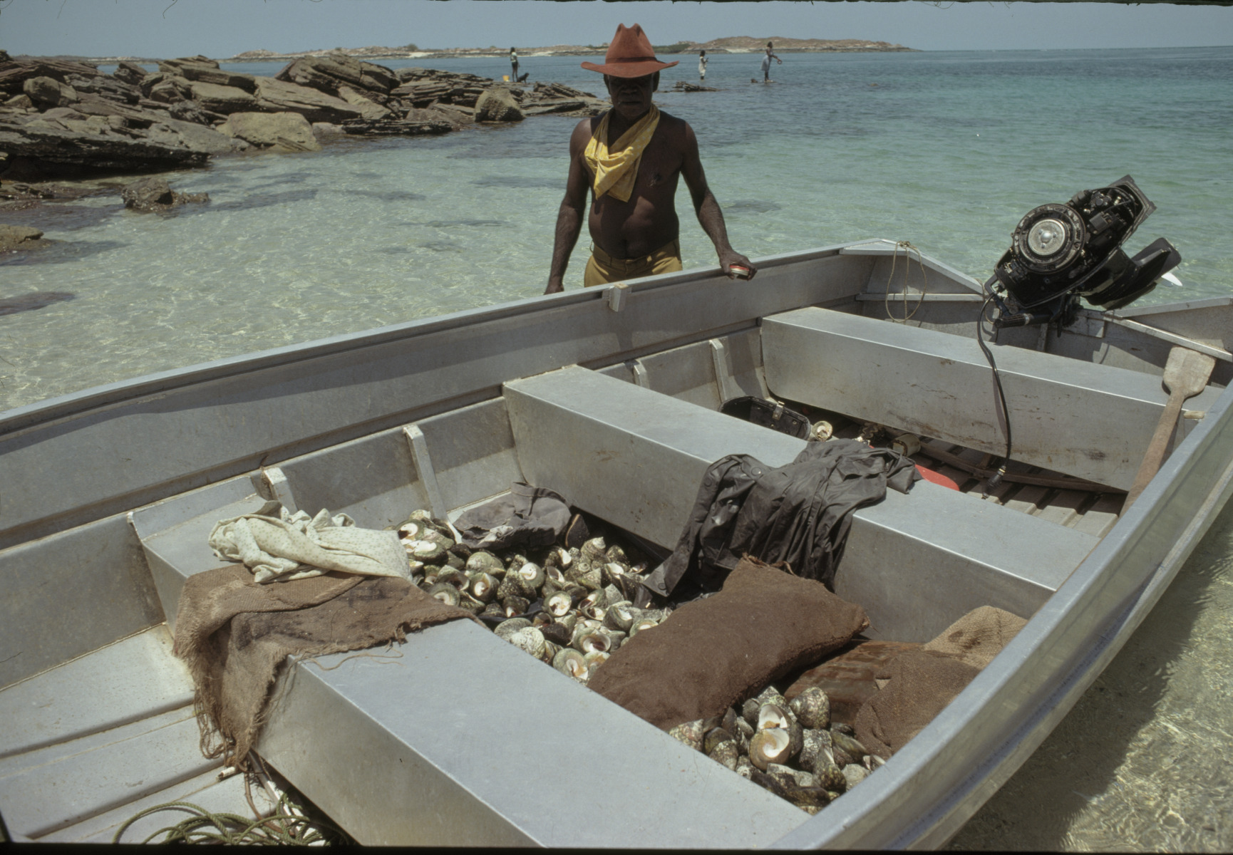 Bardi Aboriginal man with trochus shells at One Arm Point - JPG 562.4 KB