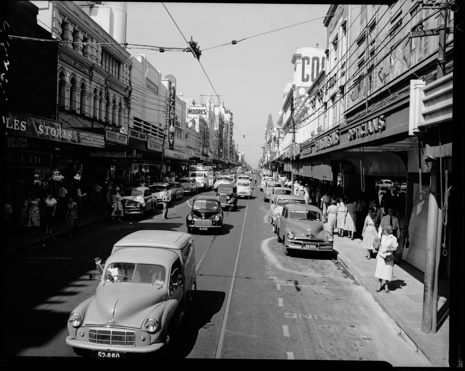Hay Street, Perth looking east - JPG 450.3 KB