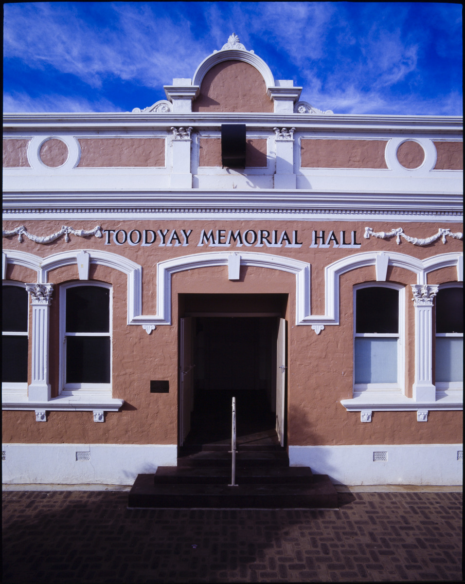 Toodyay Memorial Hall - JPG 360.1 KB