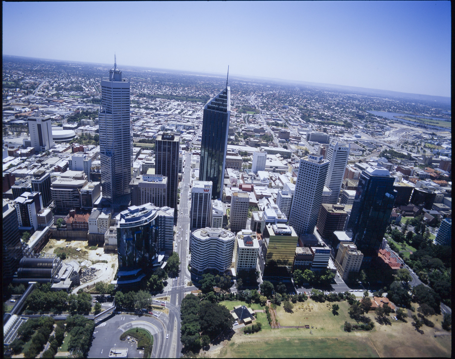 Aerial photograph of the City of Perth CBD - JPG 748.2 KB