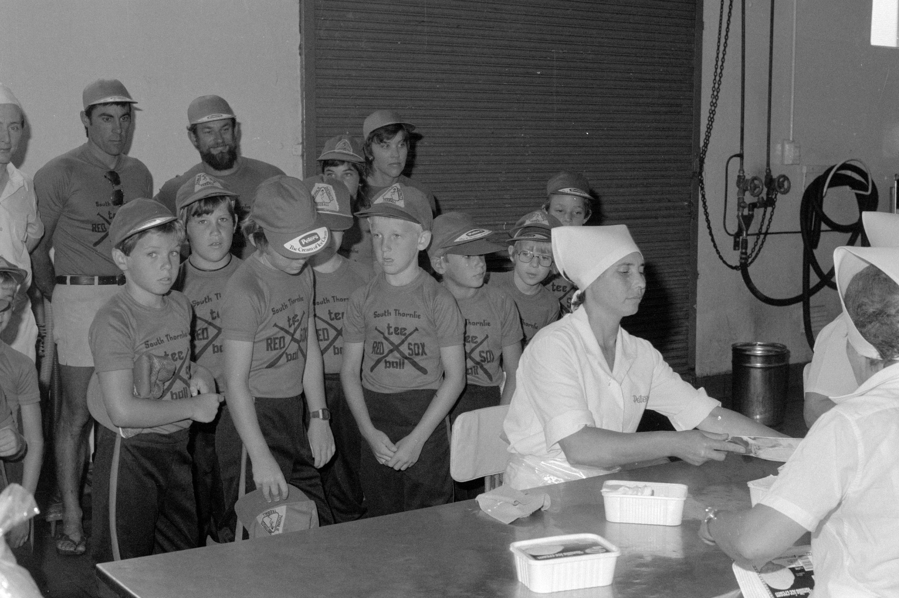 Red Sox tour ice cream factory - JPG 617.1 KB