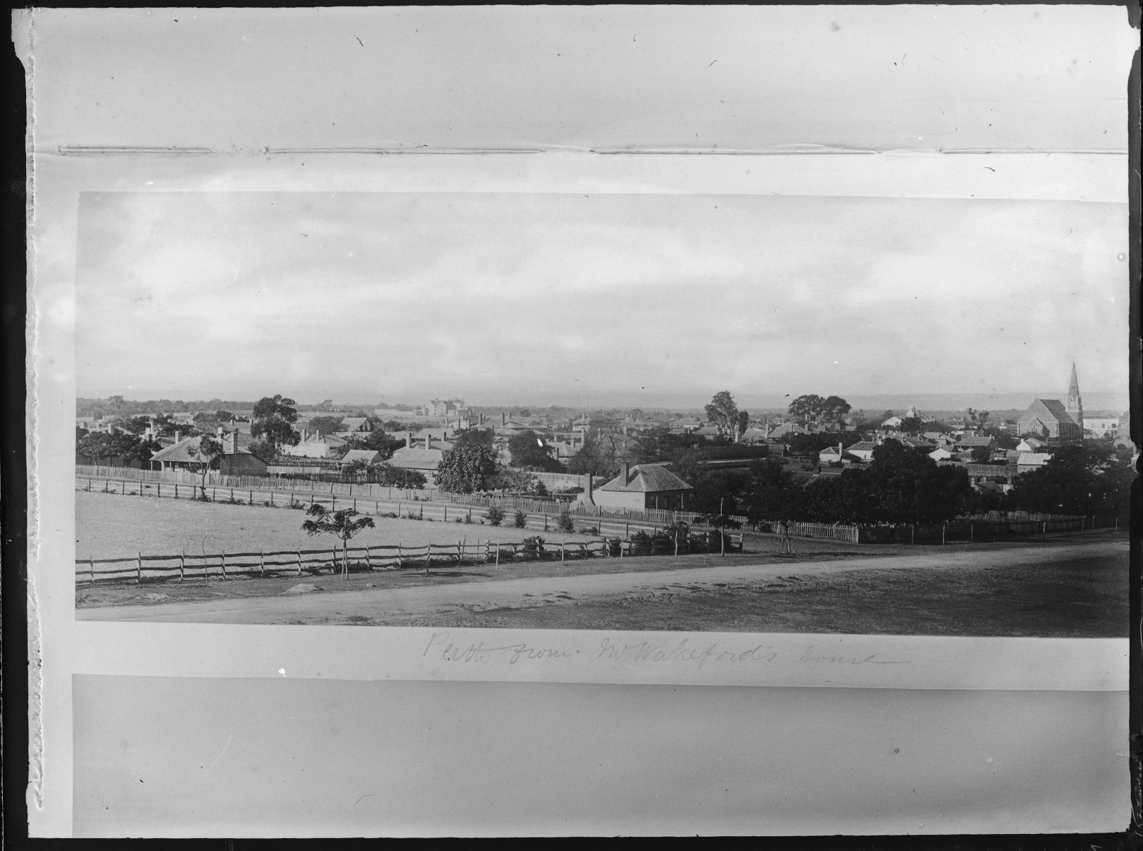 Perth from Mr Wakeford's house - JPG 372.2 KB