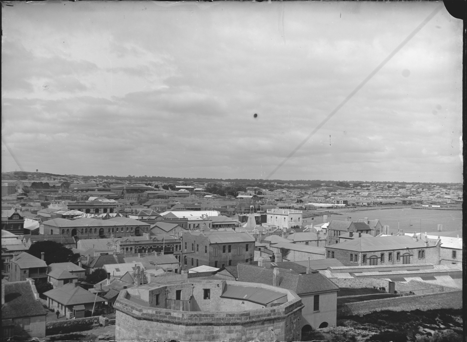 Views over the Round House and Fremantle - JPG 340.1 KB