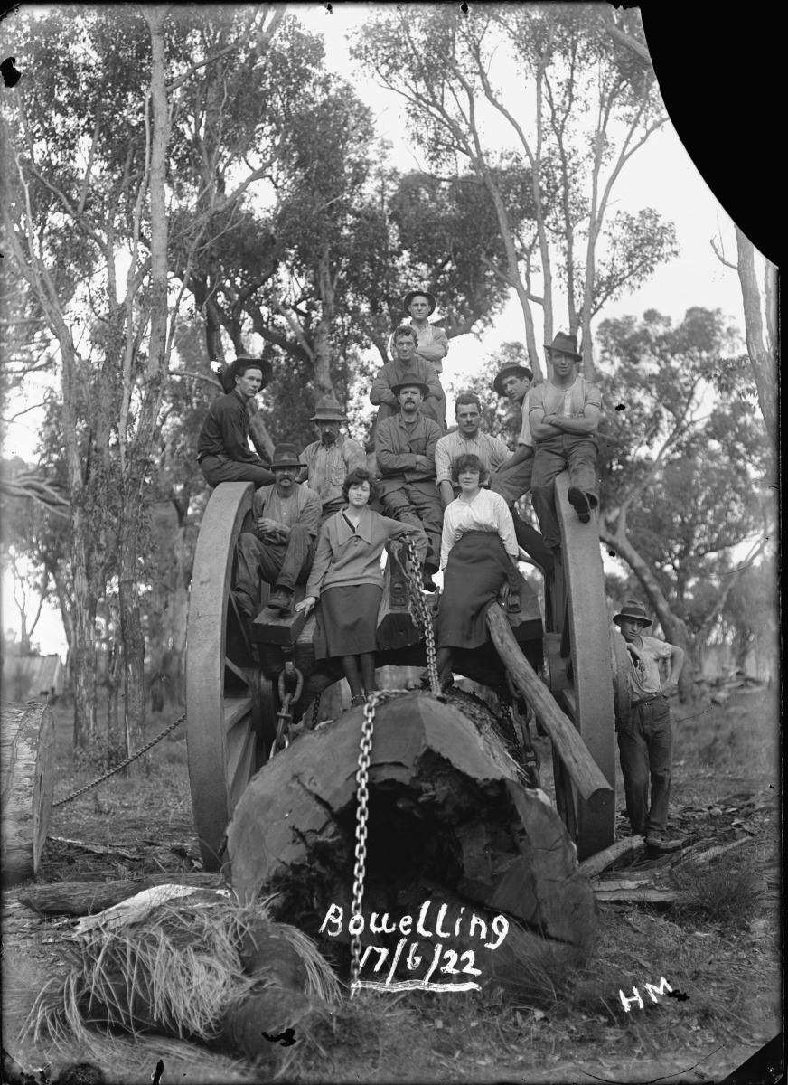 Timber whim at Bowelling - JPG 344.3 KB