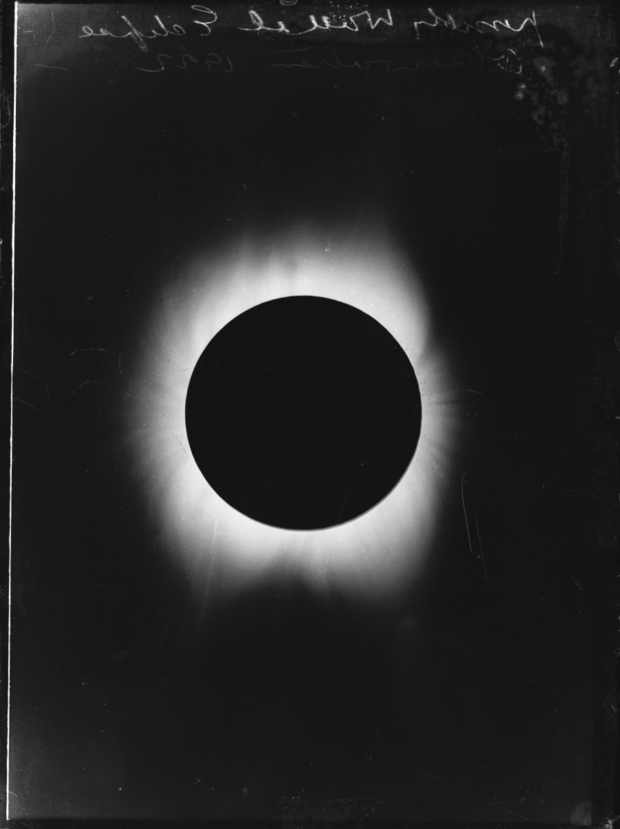 Perth Observatory expedition to Wallal to observe a total solar eclipse ...