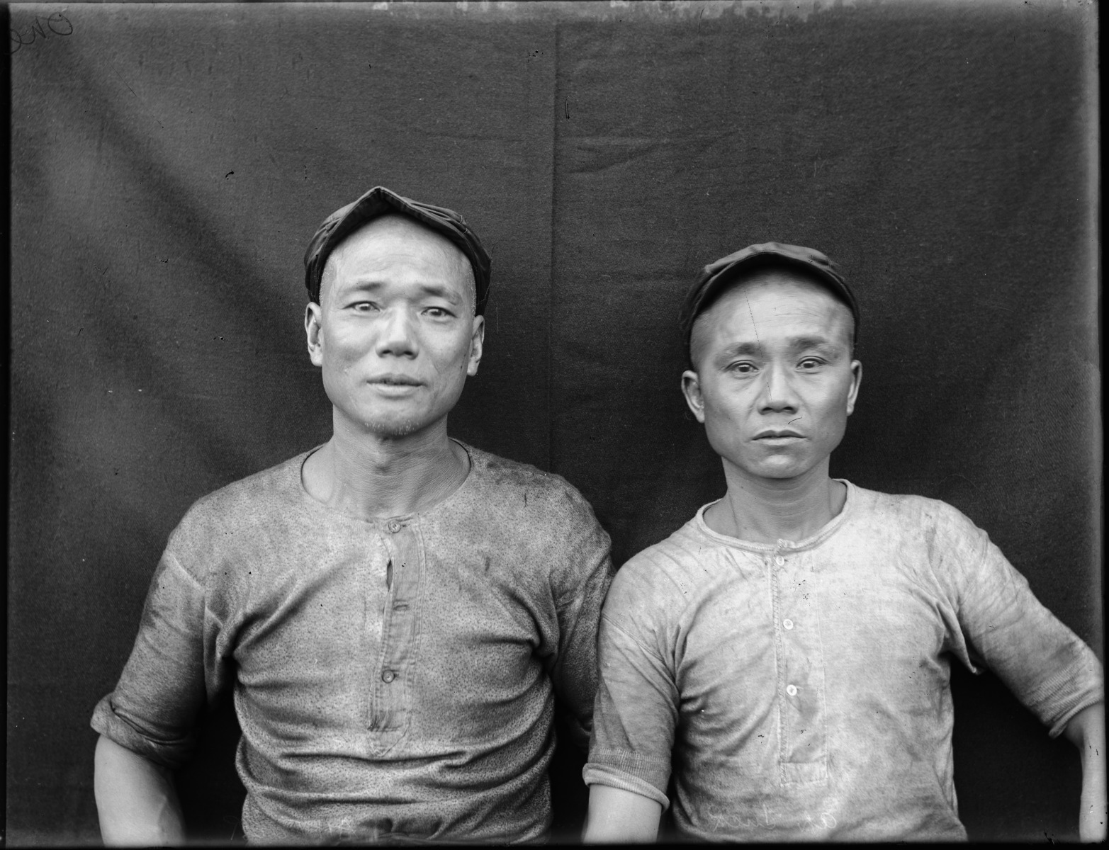 Ah Fook and Ah Yuck, Chinese sailors, Western Australia - JPG 447.9 KB