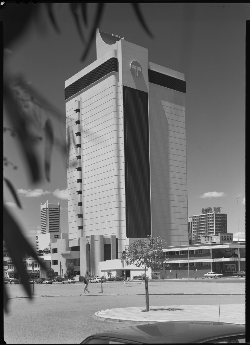 Telecom Building, Wellington Street, Perth, February 1979 - JPG 179.2 KB