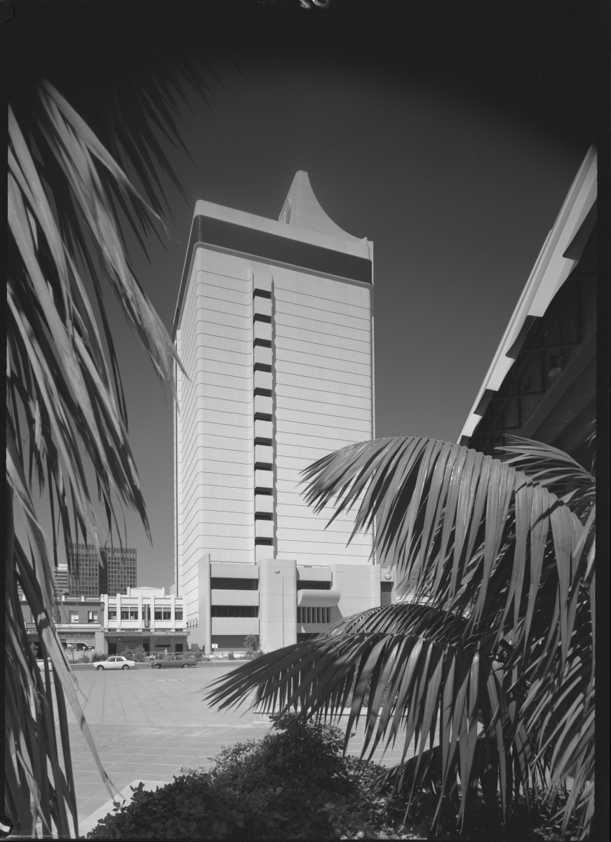 Telecom Building, Wellington Street, Perth, February 1979 - JPG 211.5 KB