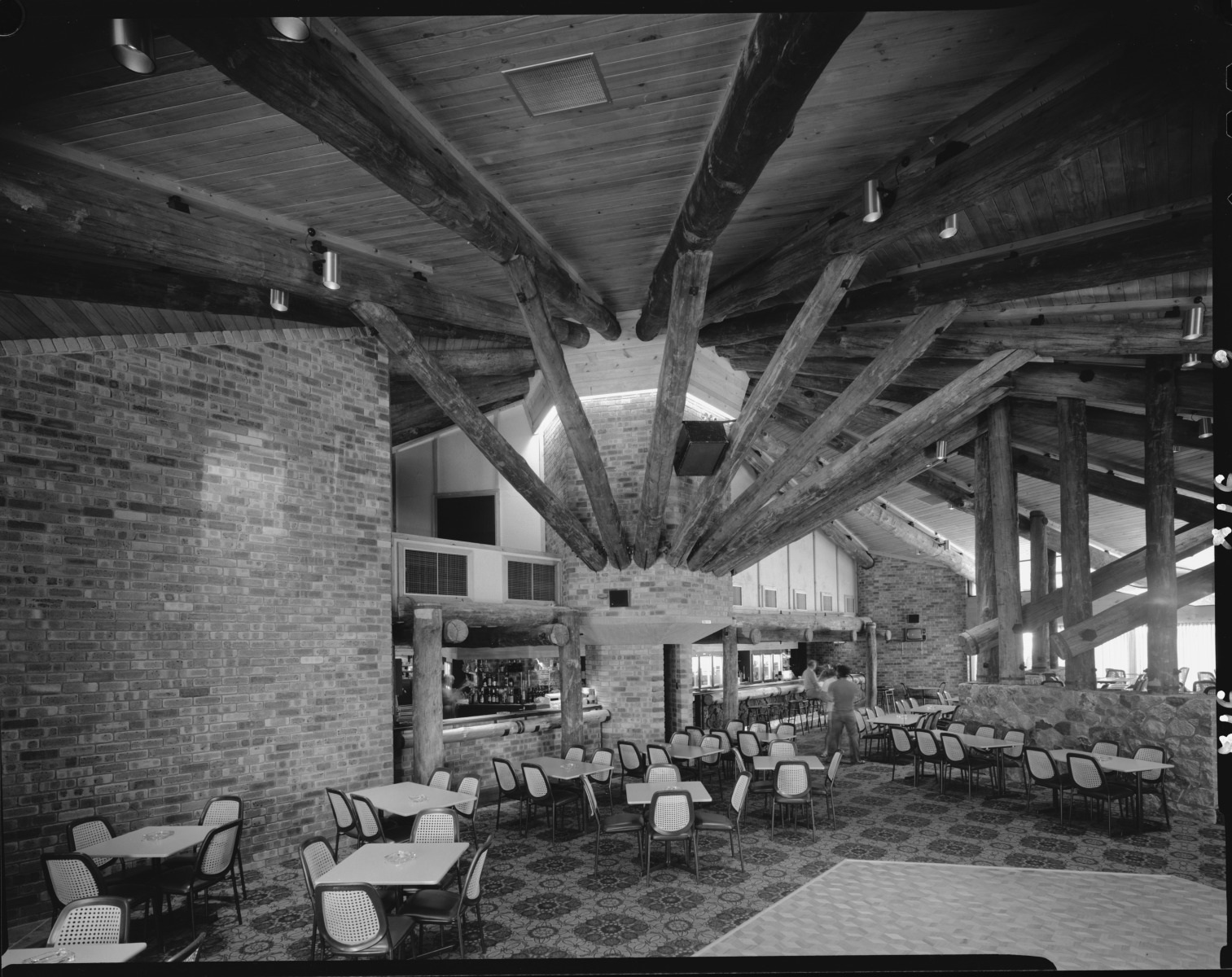 Rockingham Leisure Inn and Restaurant, November 1981 - JPG 441.7 KB