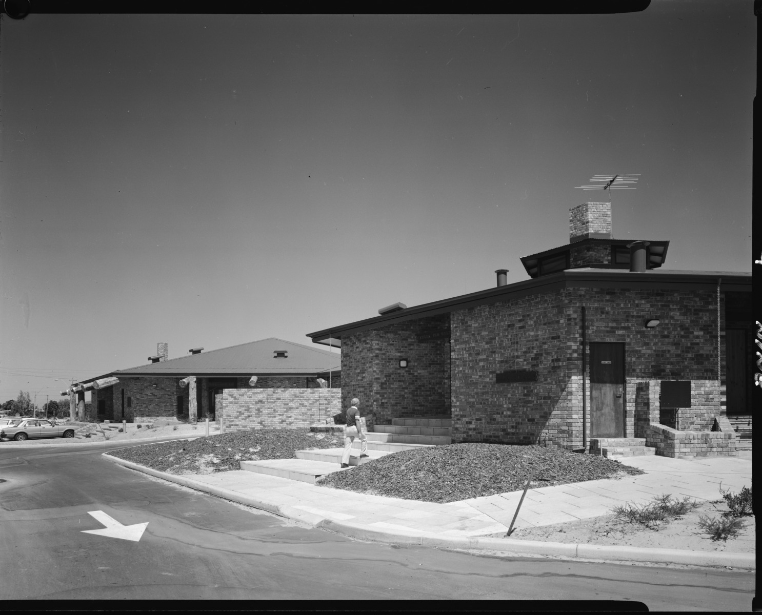 Rockingham Leisure Inn and Restaurant, November 1981 - JPG 307.4 KB