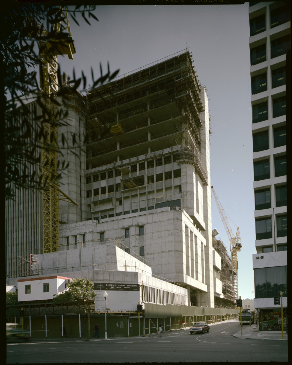 Construction of Central Law Courts building and ANZAC House, Perth ...