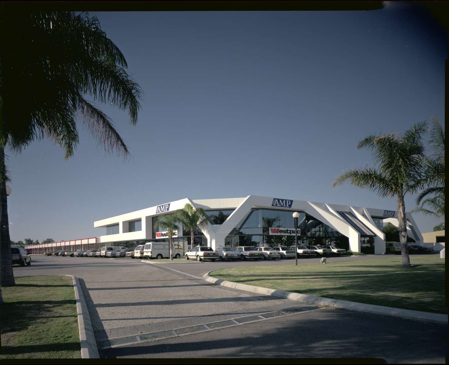 Balcatta Junction, 199 Balcatta Road, Balcatta, May 1991 - JPG 428.0 KB