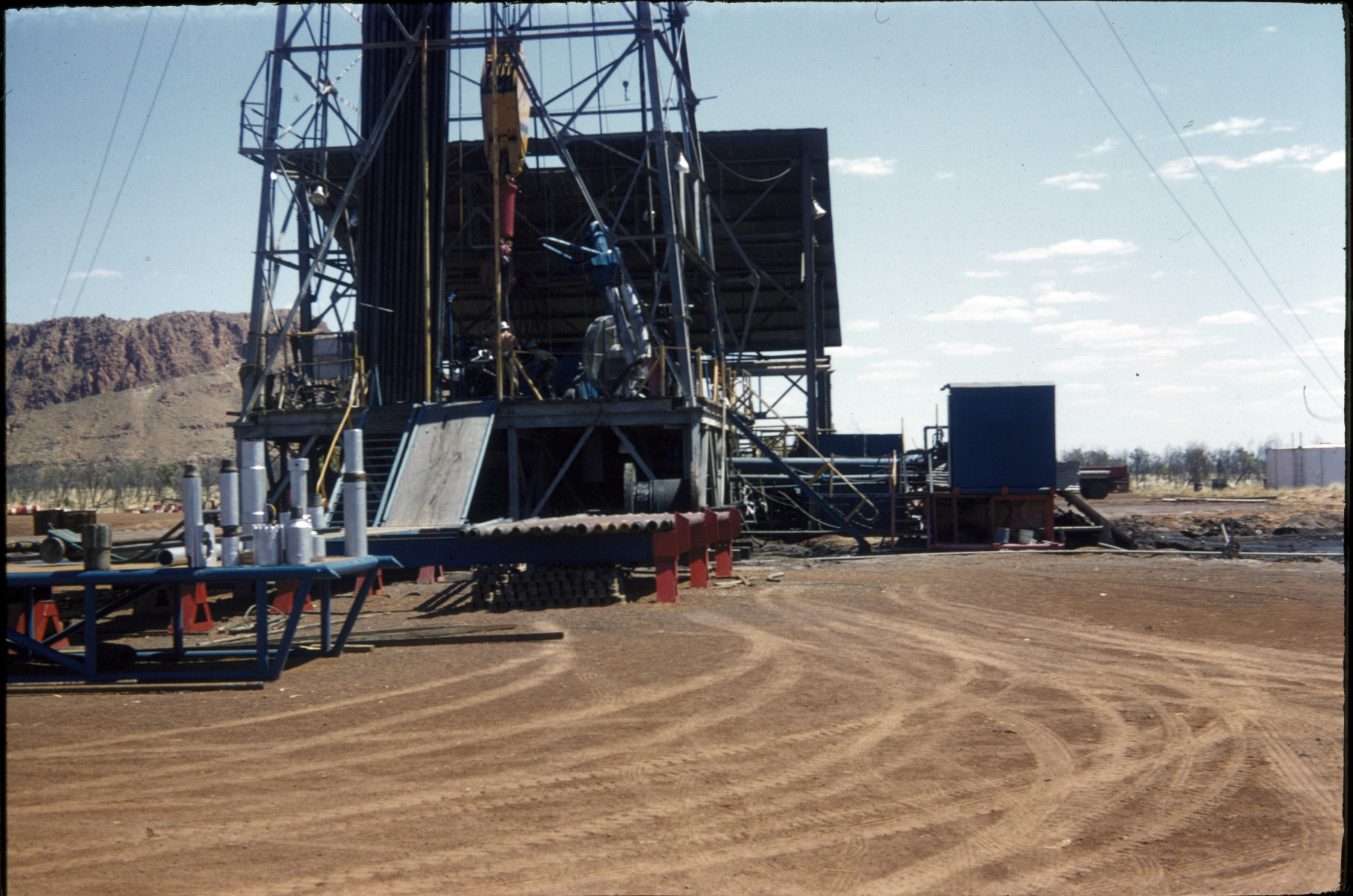 Grant Range oil well spudding in party, 31 October 1954 - JPG 627.9 KB